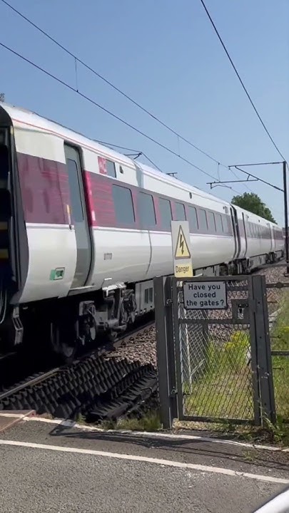 #Bathley Lane #LNER #class 801 - YouTube