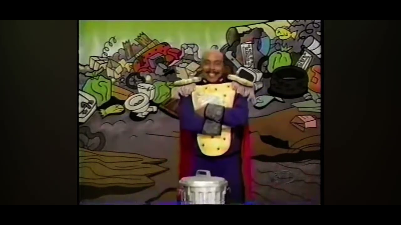 Trash Gordon planet trash pile 🗑️ - YouTube