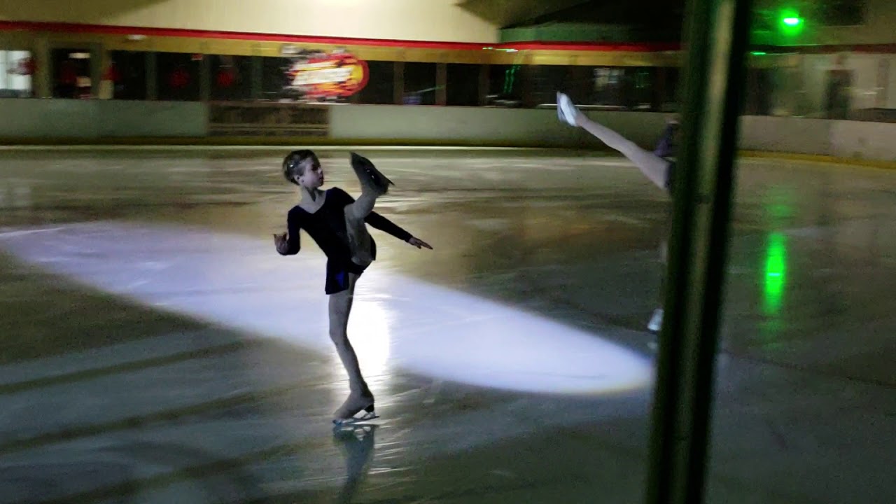 Sami & Hannah holiday duet - YouTube