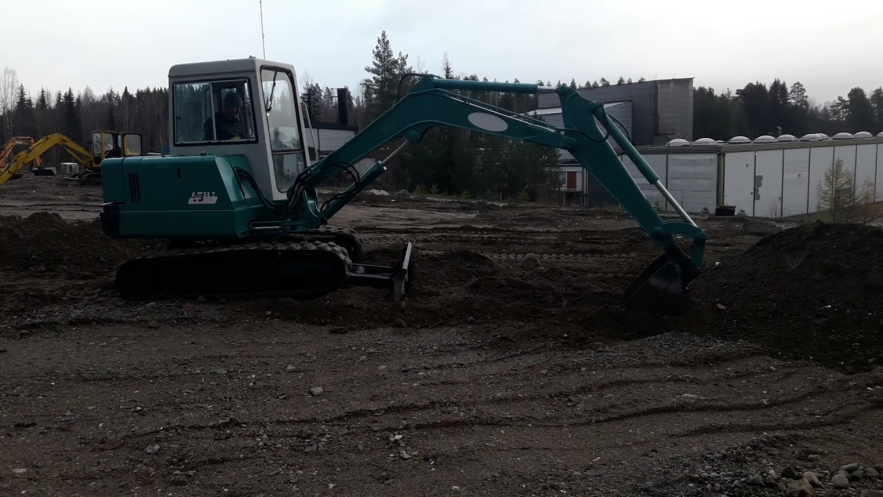 Hanix H45 kaivinkone - YouTube