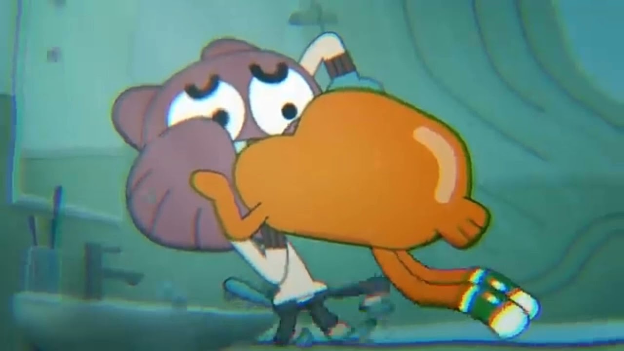 Darwin kisses gumball - YouTube