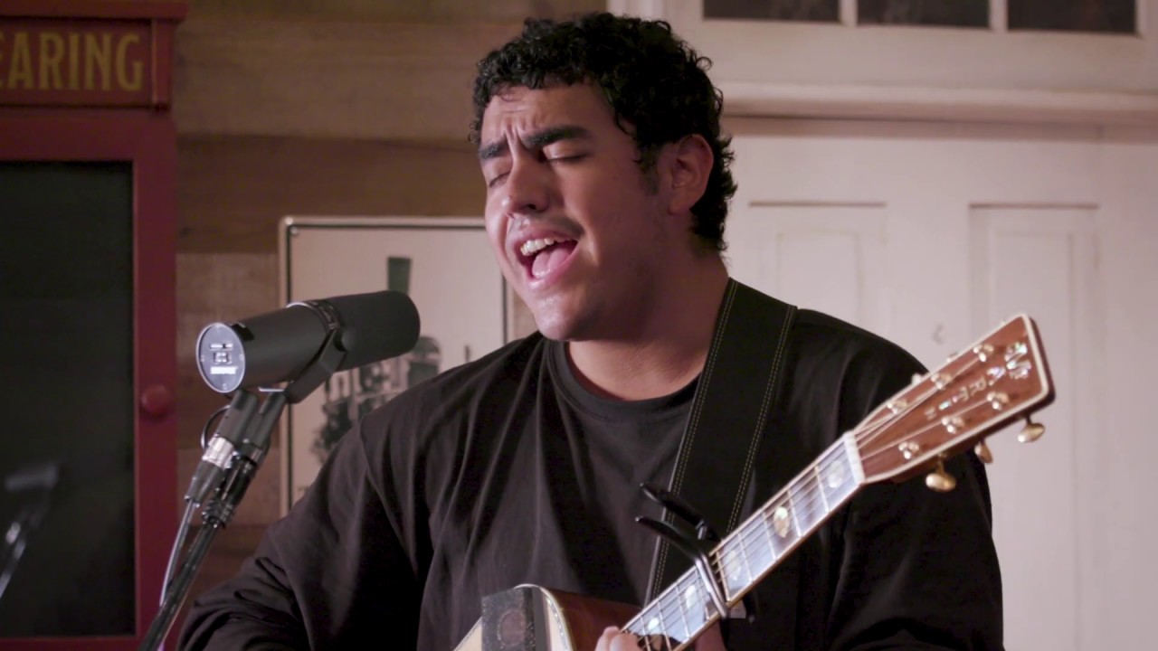 Martin Guitar Museum Session with Scarypoolparty - Out Loud - YouTube