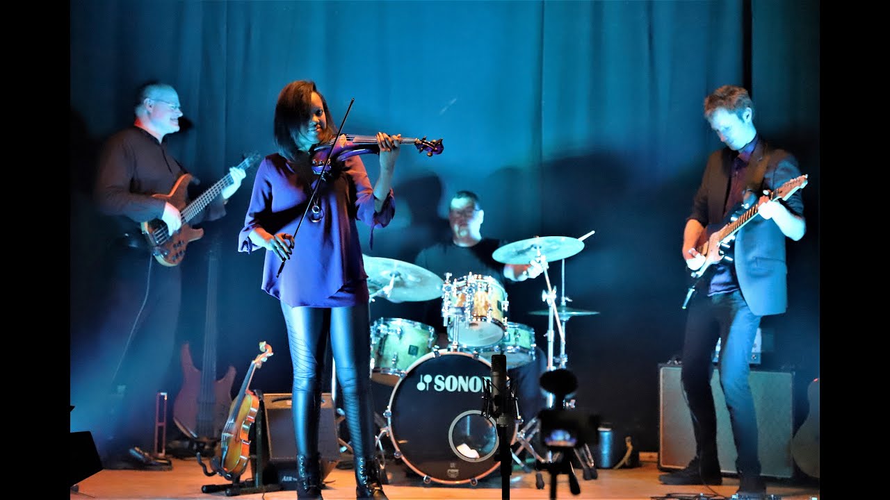 Serena Smith: Nightingale / Brid Harper's - YouTube
