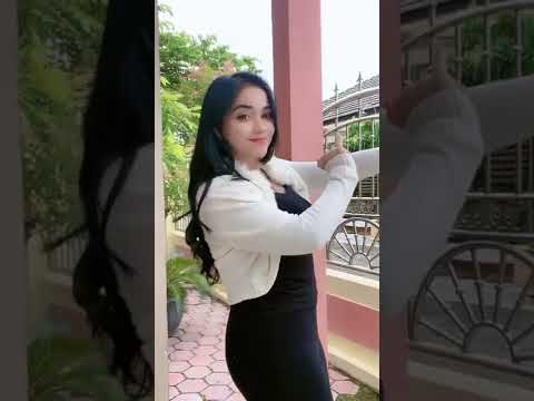 cewek tiktok montok