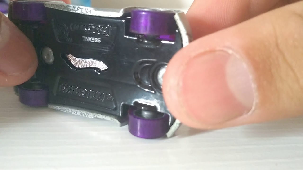 Hot Wheels acceleracers Review technetium - YouTube