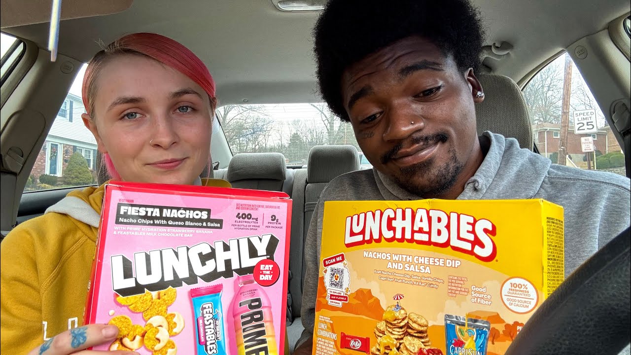LUNCHLY VS LUNCHABLES MUKBANG - YouTube