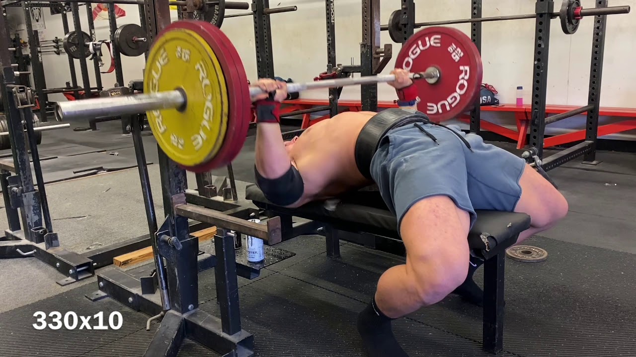 Bench Press PRs 330x10, 407x4 - YouTube