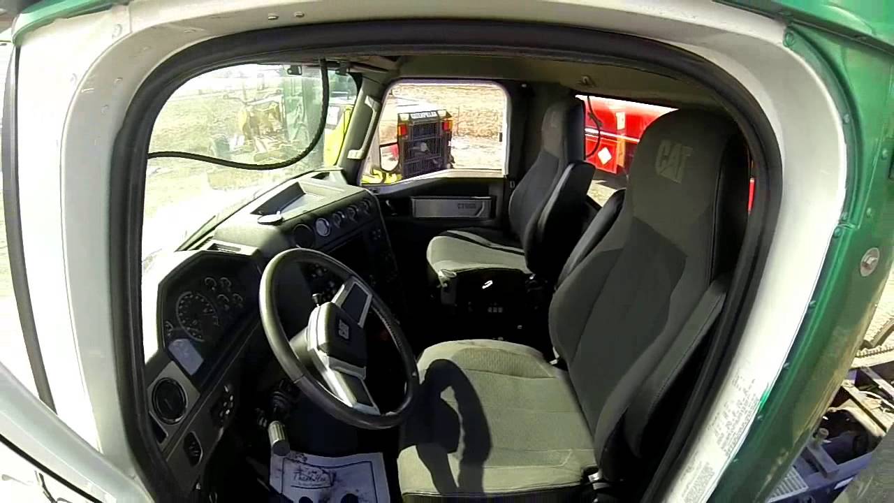 2012 CAT CT660 - YouTube