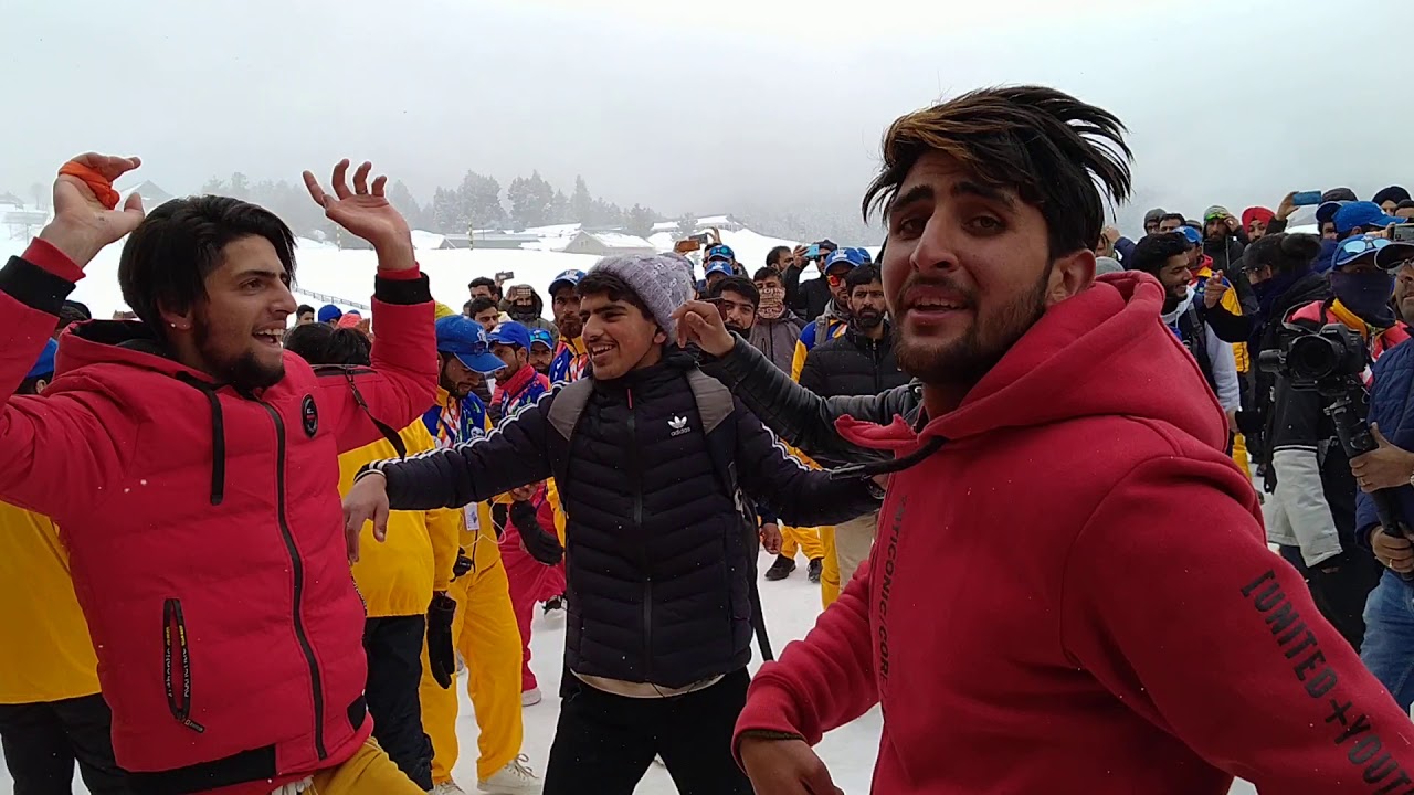 hukus bukus by Irfan and Bilal, kashmir song - YouTube