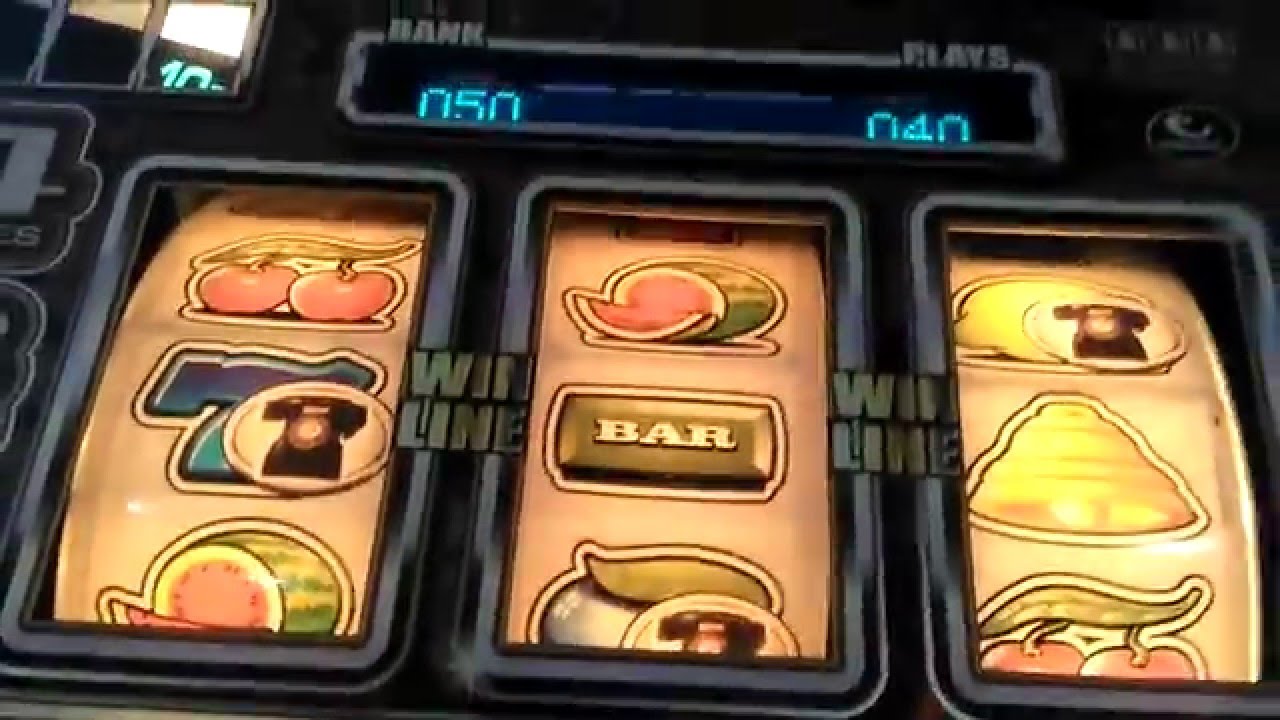 Deal or no Deal triple fruit machine cashpot 5jp Hollywood bowl - YouTube