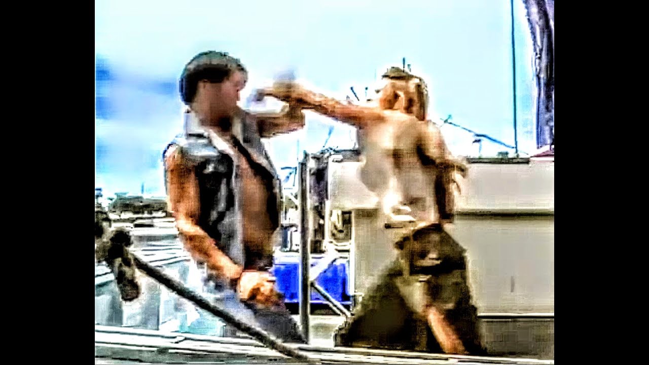 Mermaids: (2003) Diane finds Mallick's partner and takes him out scene ...