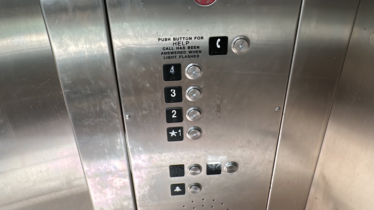 Schindler 330A Elevator at Orlando Vineland Premium Outlets Parking ...