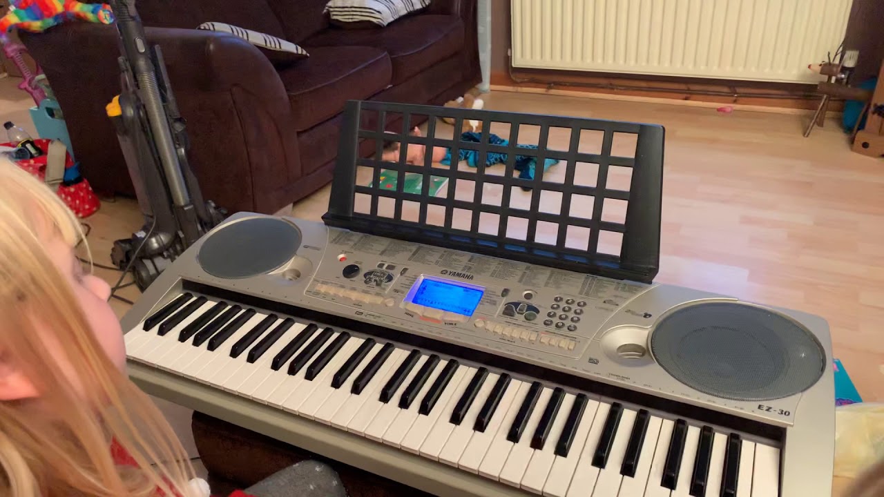 Yamaha EZ-30 lesson using guiding lights. - YouTube