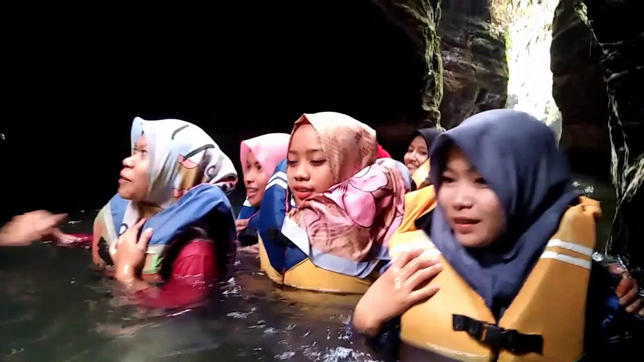 Curug putri carita - YouTube