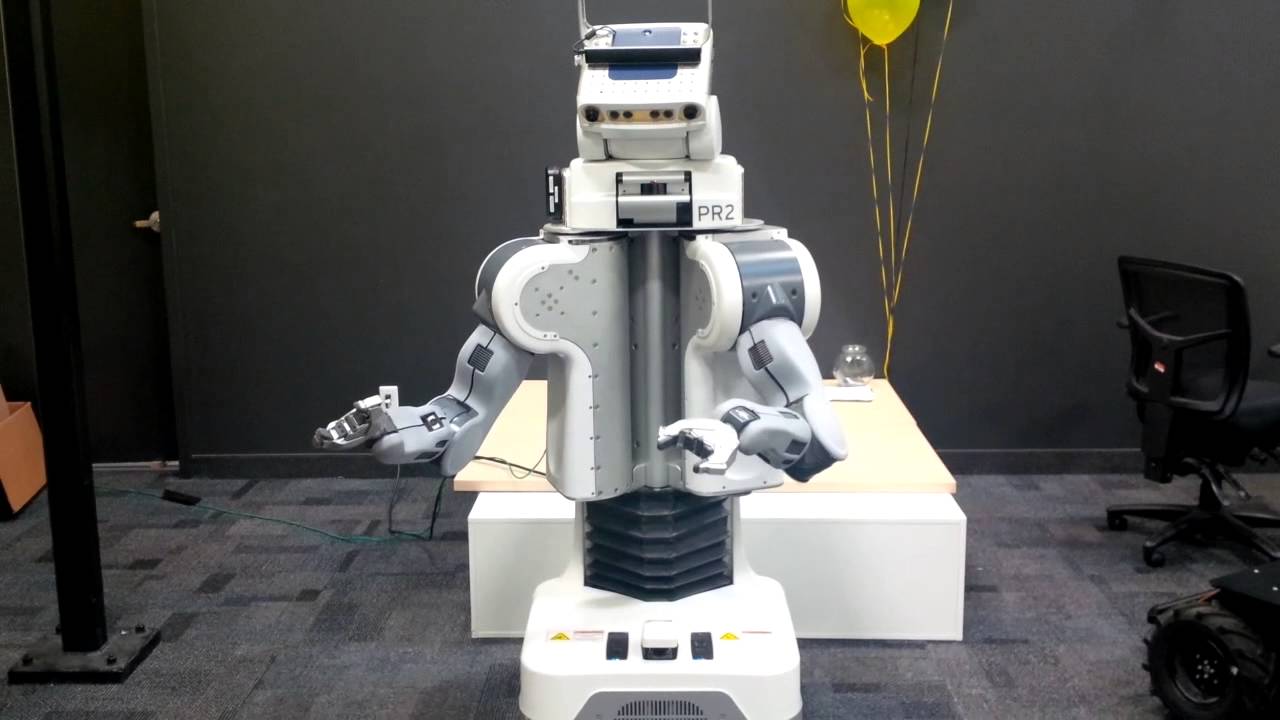 Driving a PR2 - YouTube