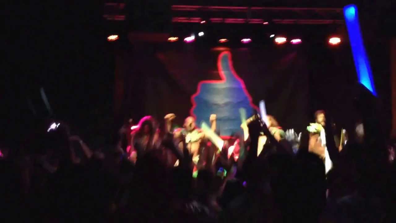 Con Bro Chill Concert 3/7/2014 - YouTube