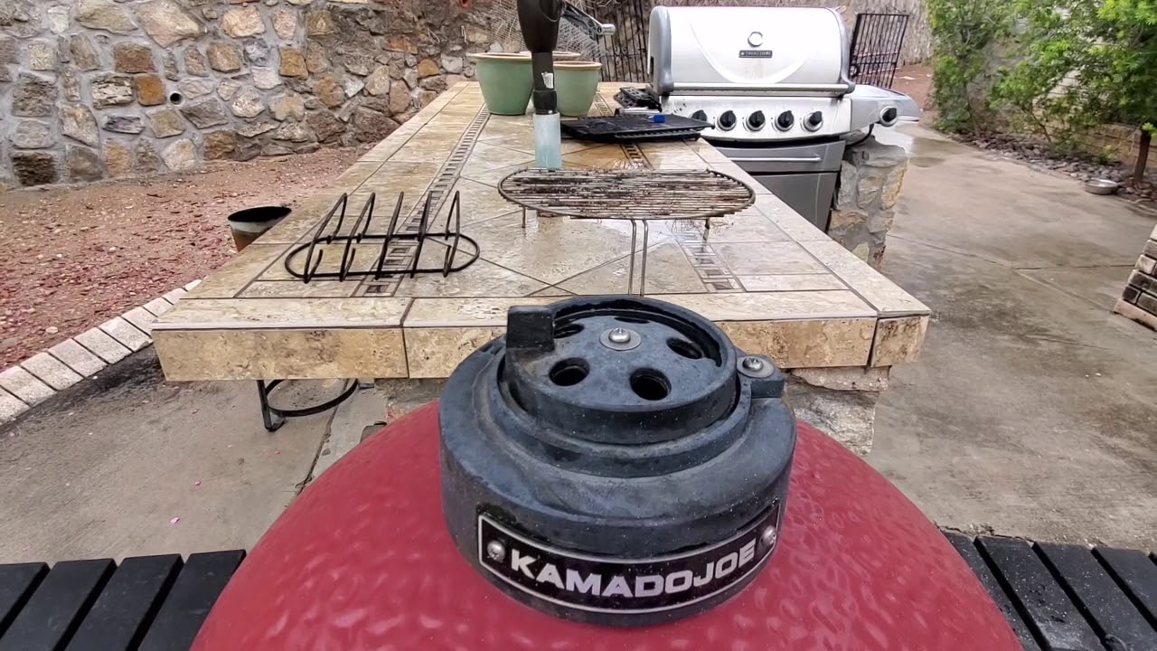 Smoking a Whole Chicken on the Kamado Joe - YouTube