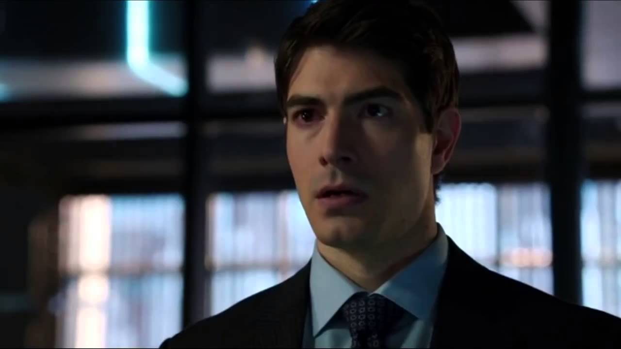 Arrow: Oliver & Ray Arrow vs Atom - YouTube