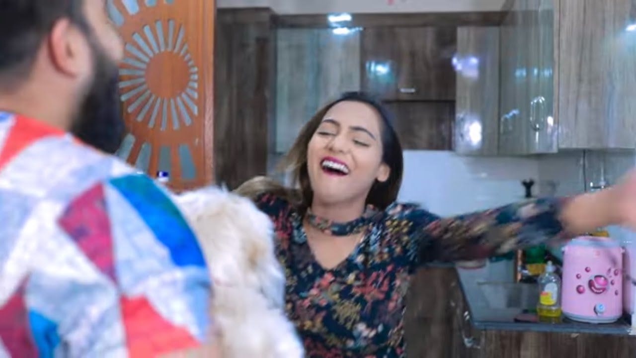 girlfriend Boyfriend aur Kutta || Rinki Mishra - YouTube