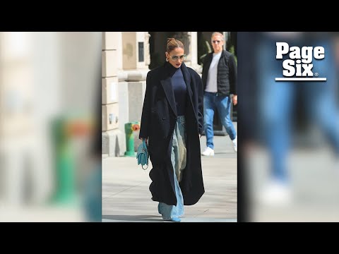 Jennifer Lopez wears a $620 pair of dirty jeans — on purpose — during NYC stroll