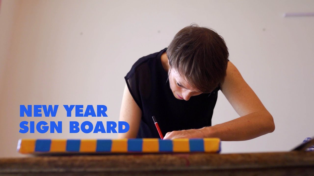 A Simple DIY Idea To Design A New Year Sign Board - YouTube