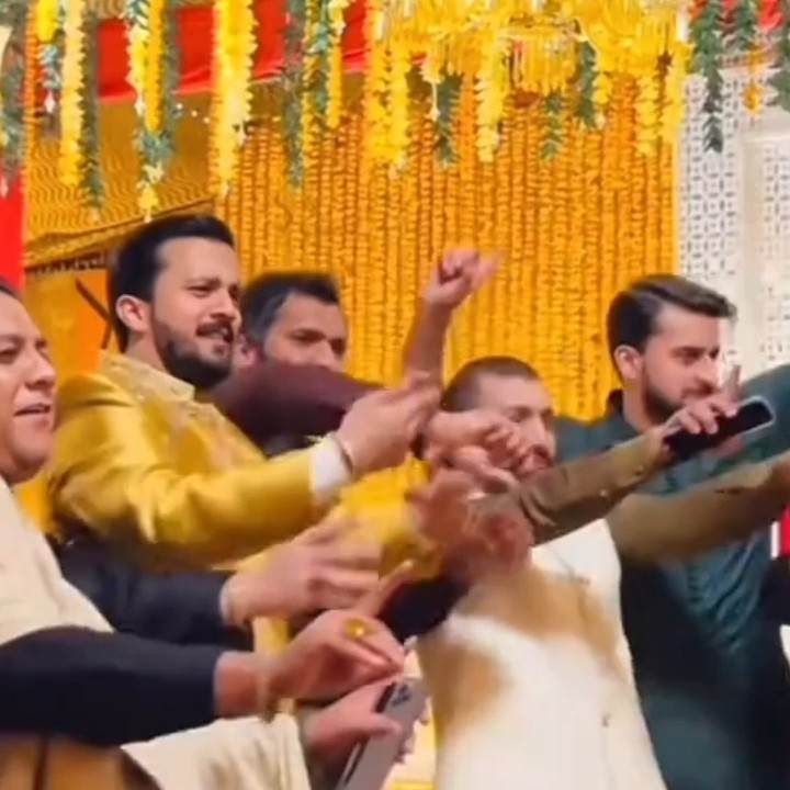 Rajab Friends Dance!😅 ️👑#rajab #rajabfamily #rajabvlog # ...