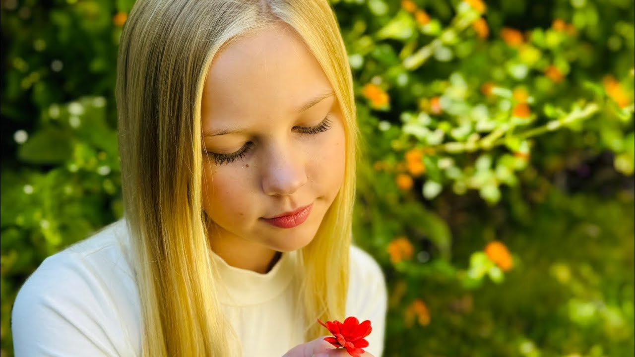 COLDPLAY - A SKY FULL OF STARS (Evan Riley cover) - YouTube