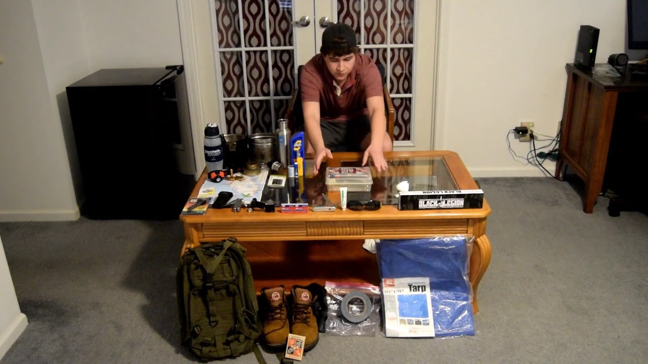 How To Make a Basic Survival Pack - YouTube