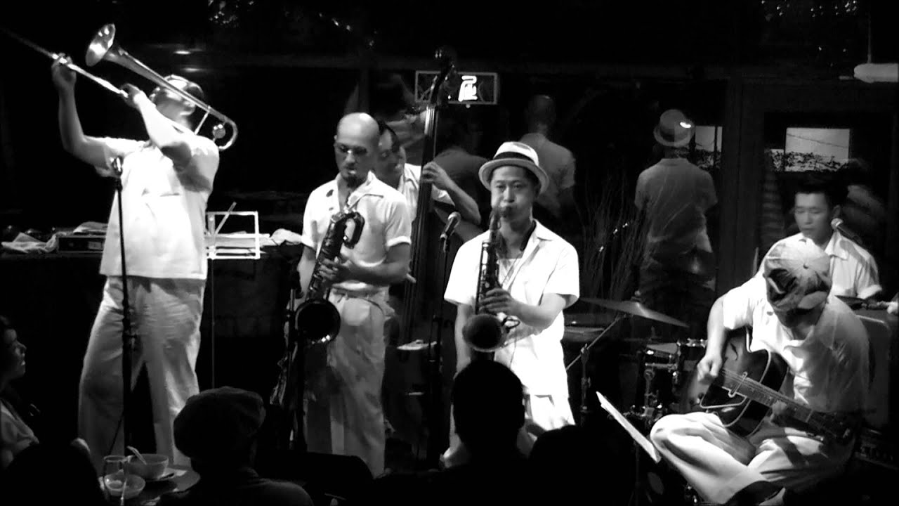 Bloodest Saxophone / Run! Young Corn, Run! - YouTube Music