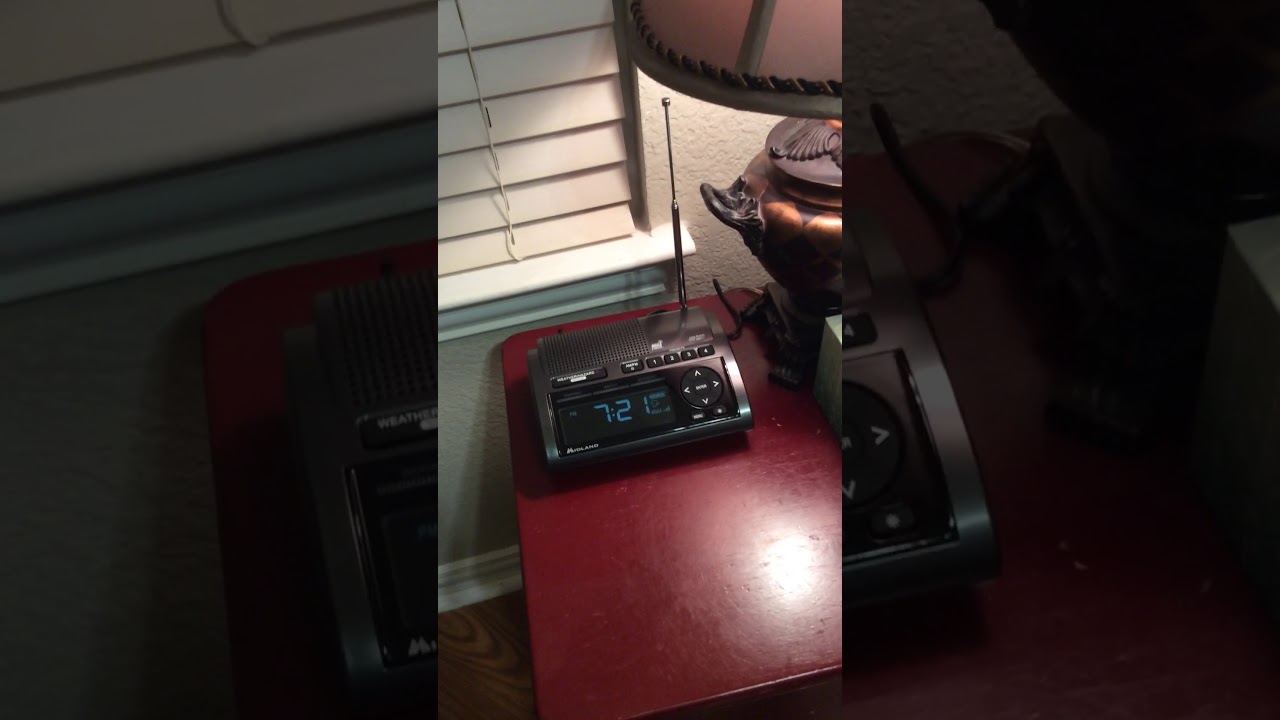 Review of the midland wr400 AM/FM weather alert radio - YouTube