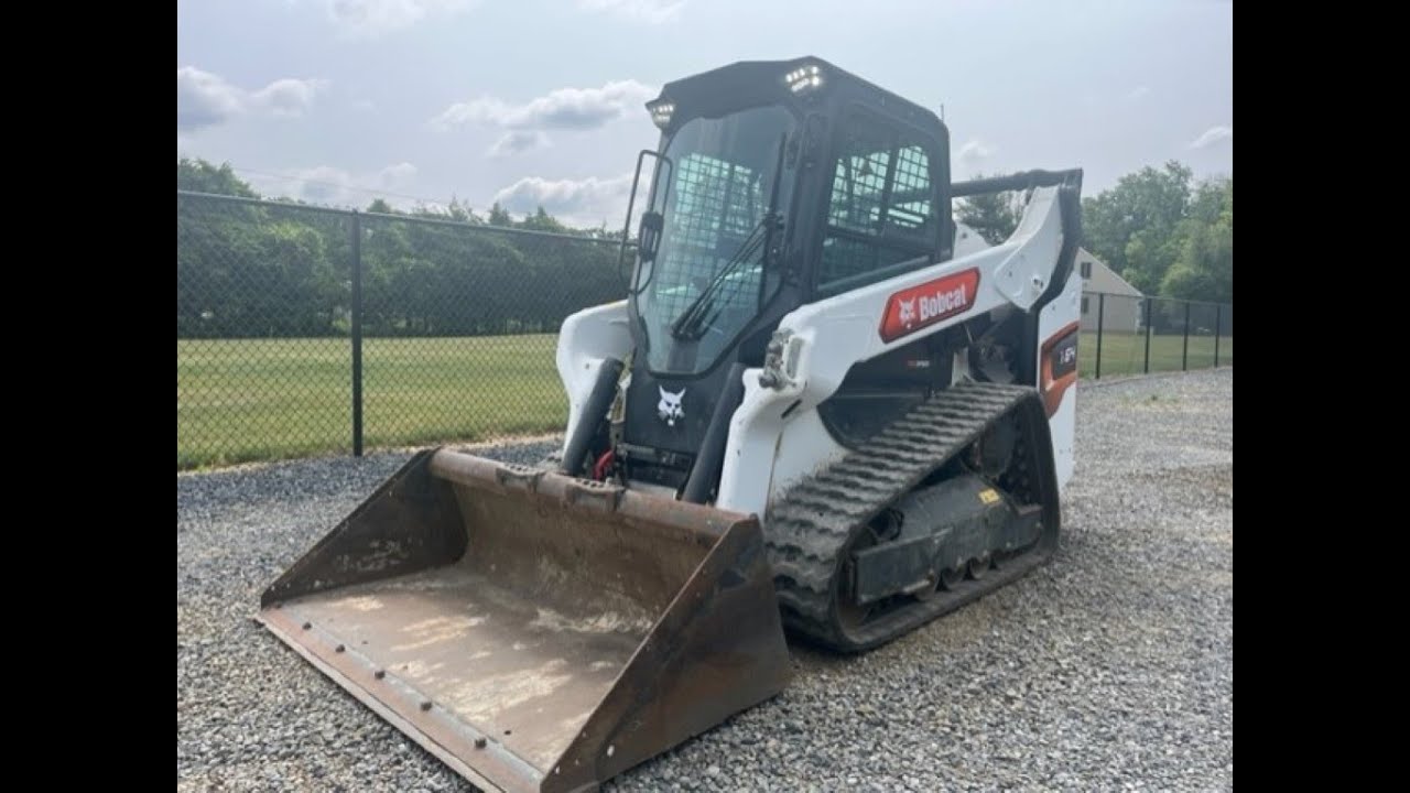 2798 - 2021 Bobcat T64 Compact Track Loader - YouTube