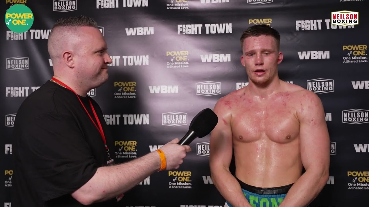 "ONE OF THESE SHOTS ARE GONNA F***ING LAND" - Fight Town Liverpool 2nd ...