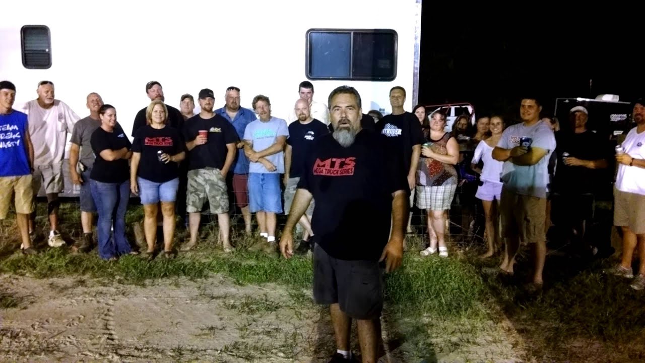 Singer Slinger at Twitty's Mega Truck Series - YouTube