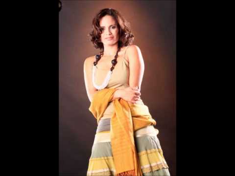 Maria Alejandra Rodriguez . Amor Bonito. Canciones de Enrique Hidalgo ...