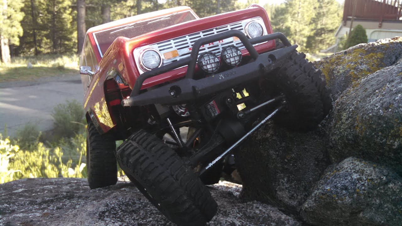 Scx10 Bronco Crawler in Action! - YouTube