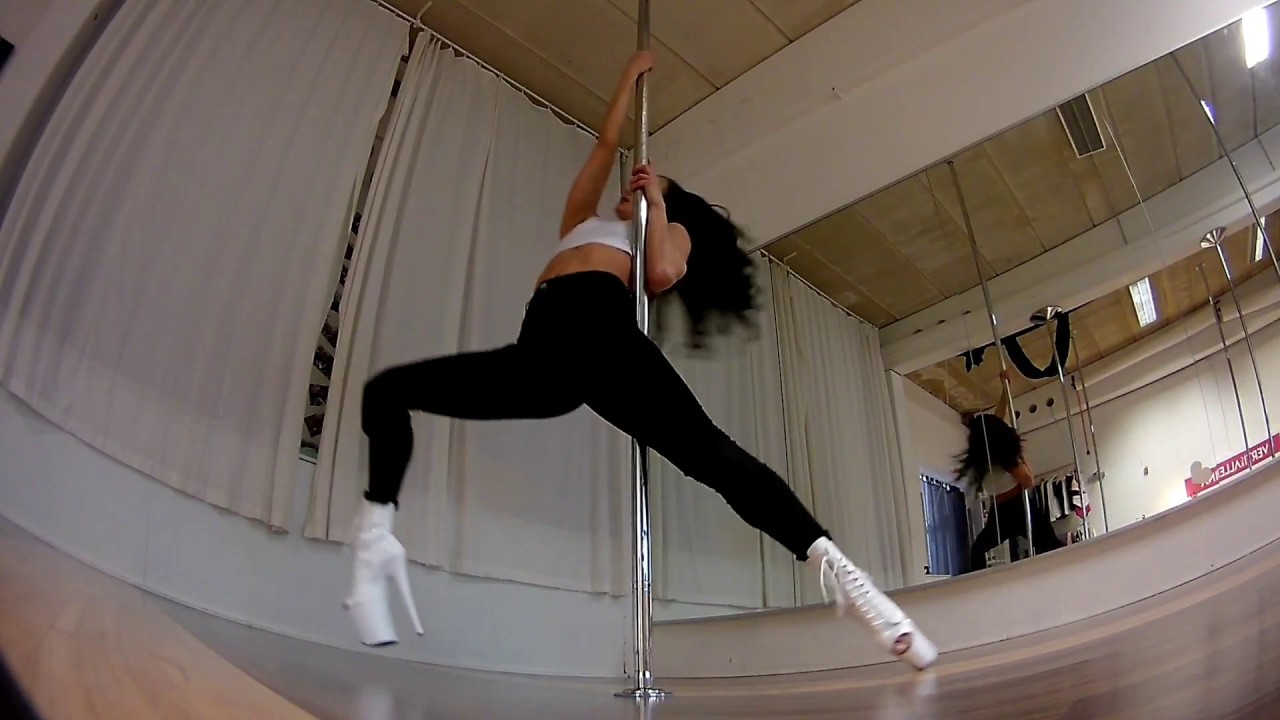 Masha Lu - Exotic pole dance - YouTube
