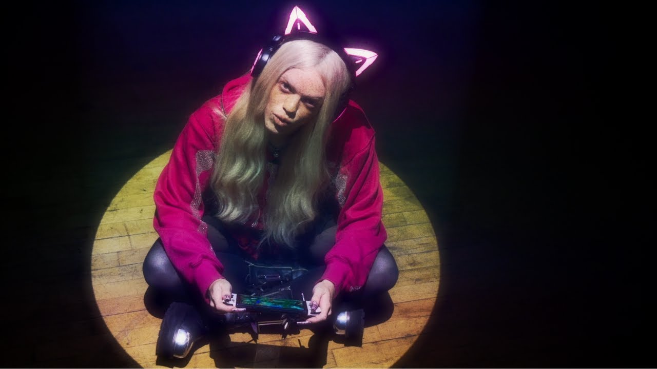 Cortisa Star - Cortisa Crump (Official Music Video) - YouTube