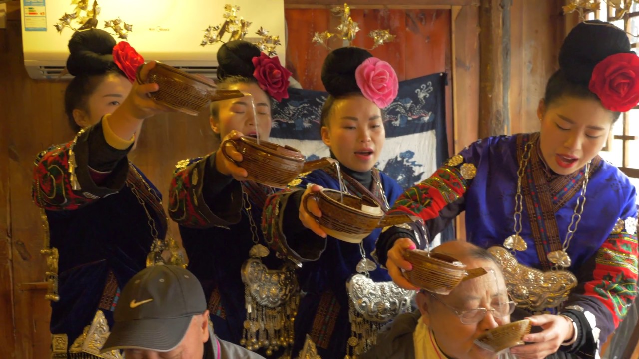 Hmong Rice Wine Waterfall Drink - Haus cawv Hmoob / 7 - YouTube