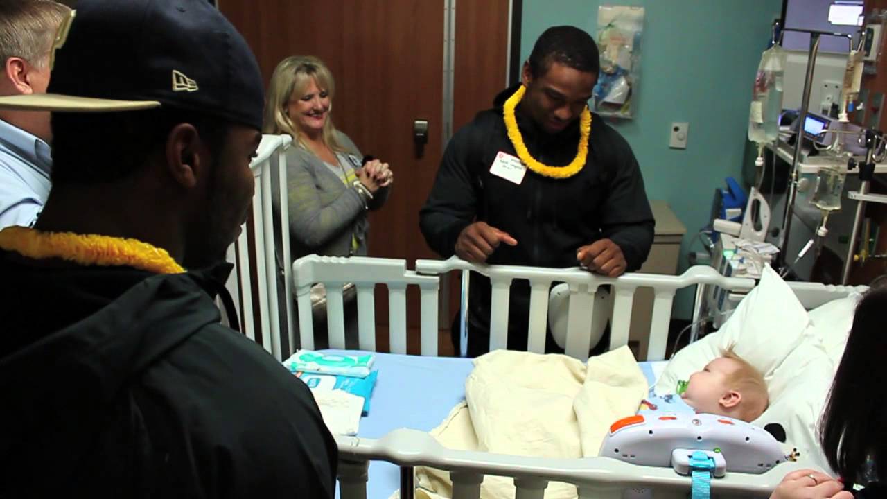 2013 Pitt visits Children's Hospital of Alabama - YouTube