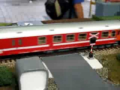 H0 ZSR modell train *2 - YouTube