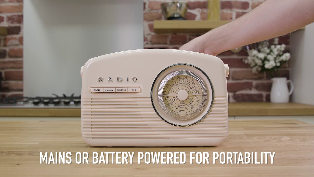 Akai Portable 4 Band Retro FM Radio - YouTube