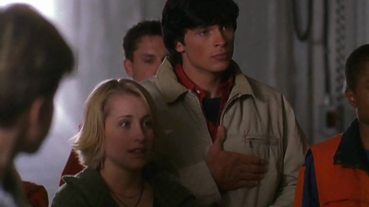 Smallville Fanatic Reviews - Jitters (S1E8) - YouTube