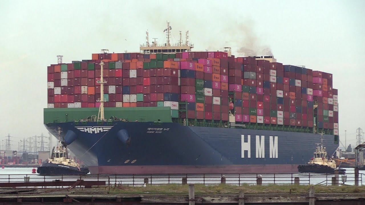 NURI CLASS 'HMM NURI' CONTAINER SHIP OUTBOUND FOR SINGAPORE 21/06/22 ...