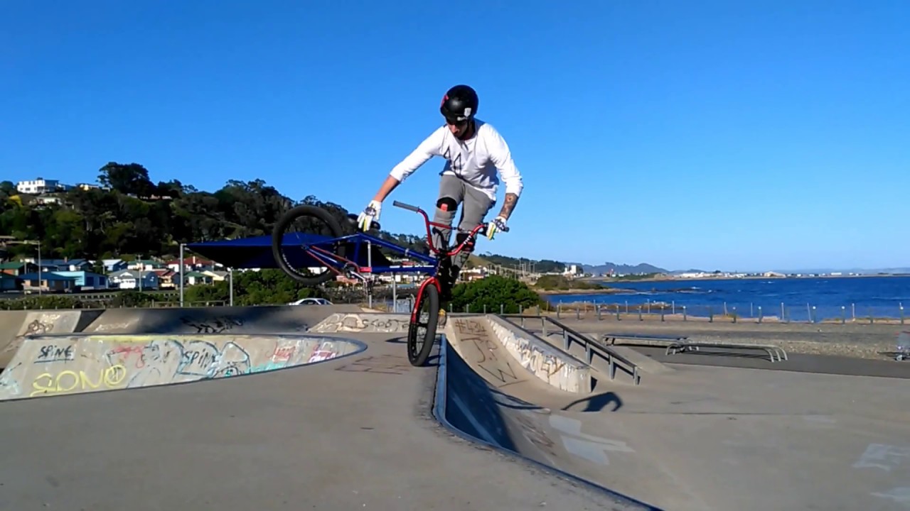 ATTIITUDE - CLOTHING - MARK FREEMAN - BMX PROMO - YouTube