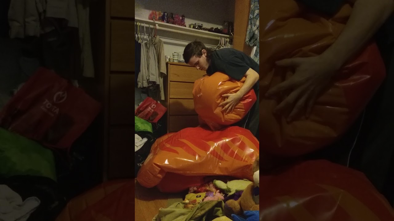 Deflating my Inflatable World brown fox - YouTube