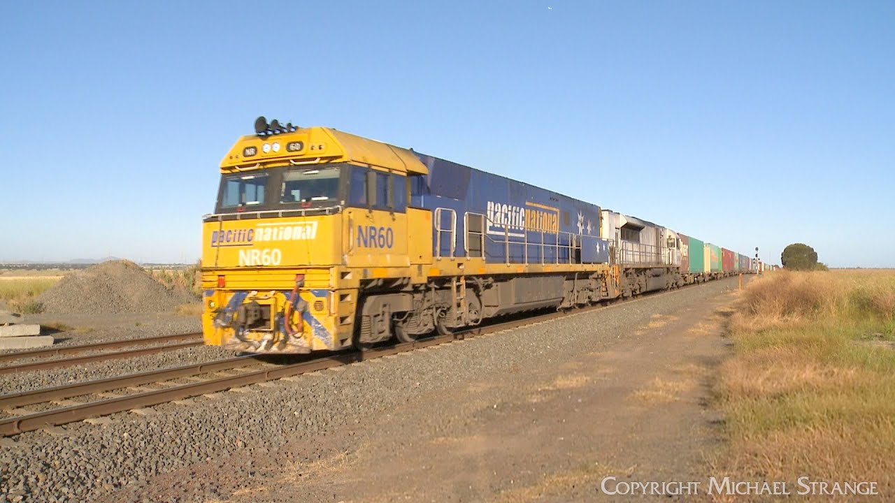 2MA5 Pacific National Intermodal Container Freight Train (19/12/2022 ...