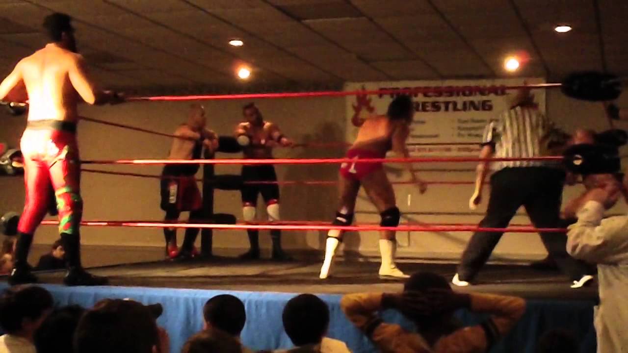 D2W 3 Way Tag Team Match - YouTube