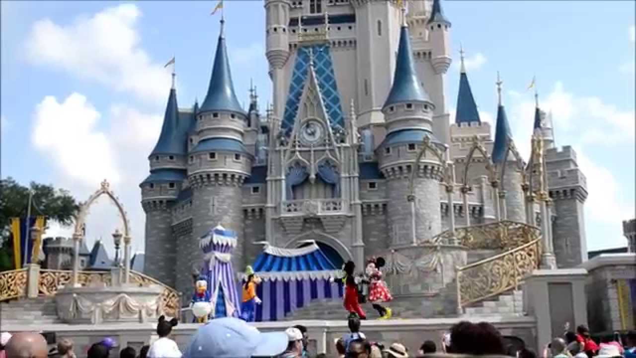 Dream Along With Mickey - DisneyWorld 2015 - Magic Kingdom - Orlando ...