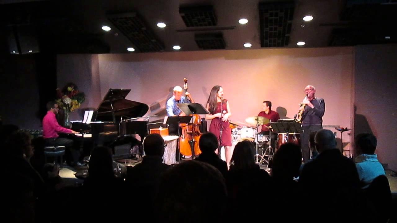 Howie Smith solo II at the Bop Stop 1/30/15 - YouTube