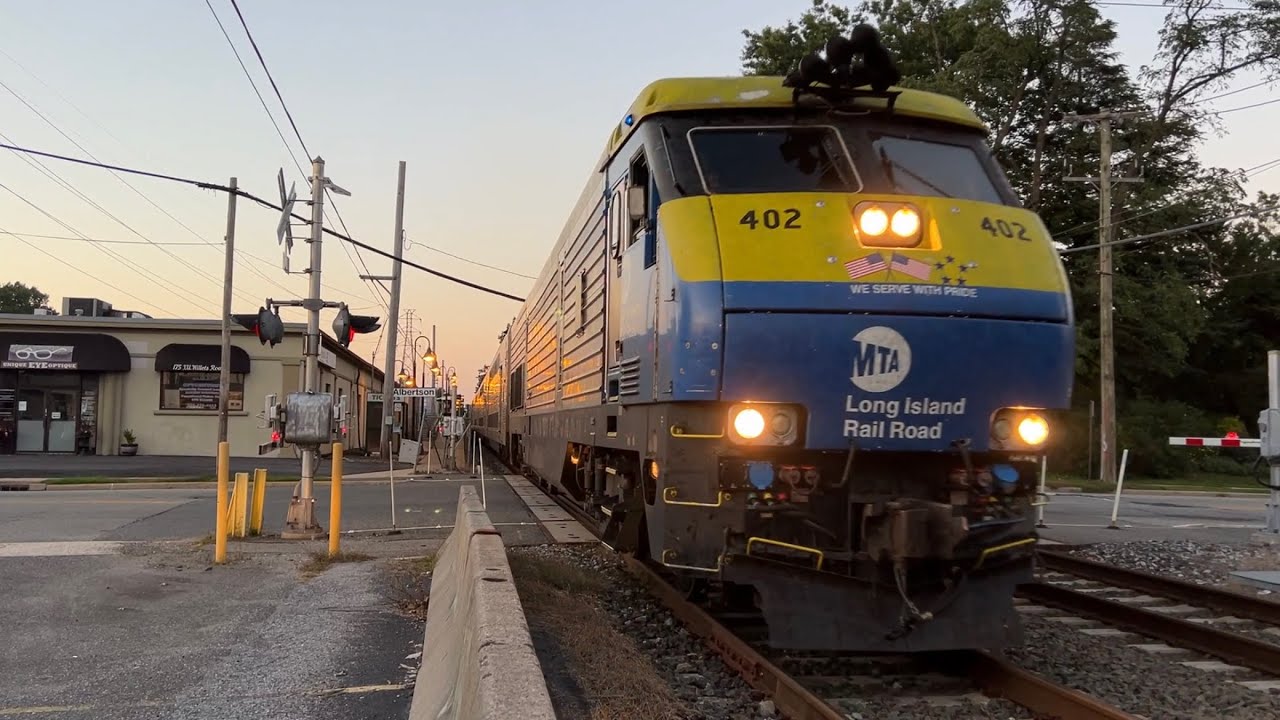 LIRR 565 at Albertson (October 2023) - YouTube